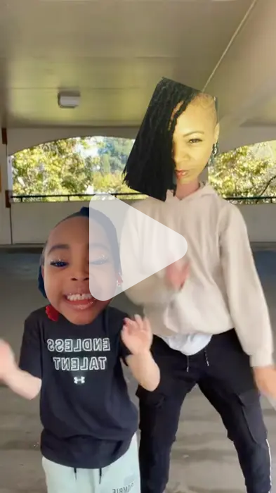 We hitting it💯💯AYEEEE💃🏼💃🏼💃🏼 video meme - Piñata Farms - The best meme ...