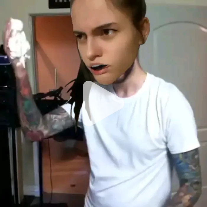 Smack Cam didn't work for @valejka and Angelina Jolie is not having it ...